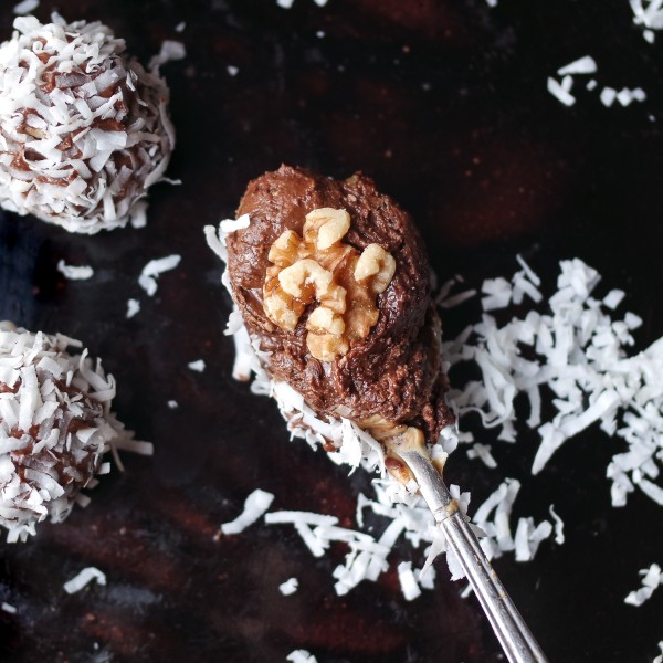 Baller Breakfast: Low Carb Fudgy Coconut Protein Balls - Inspector Gorgeous